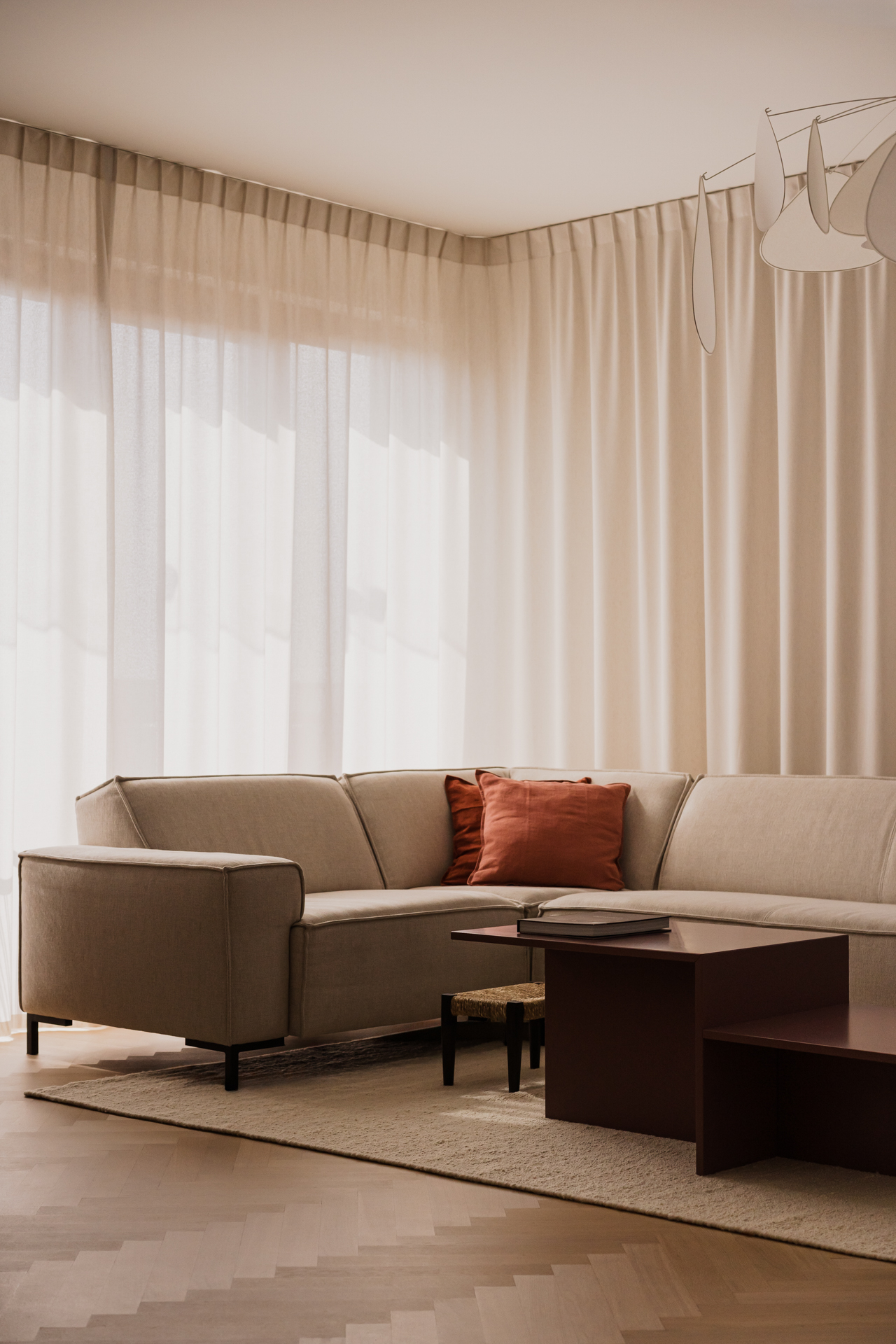 ZASOBY STUDIO — Earth color palette – apartment in Warsaw