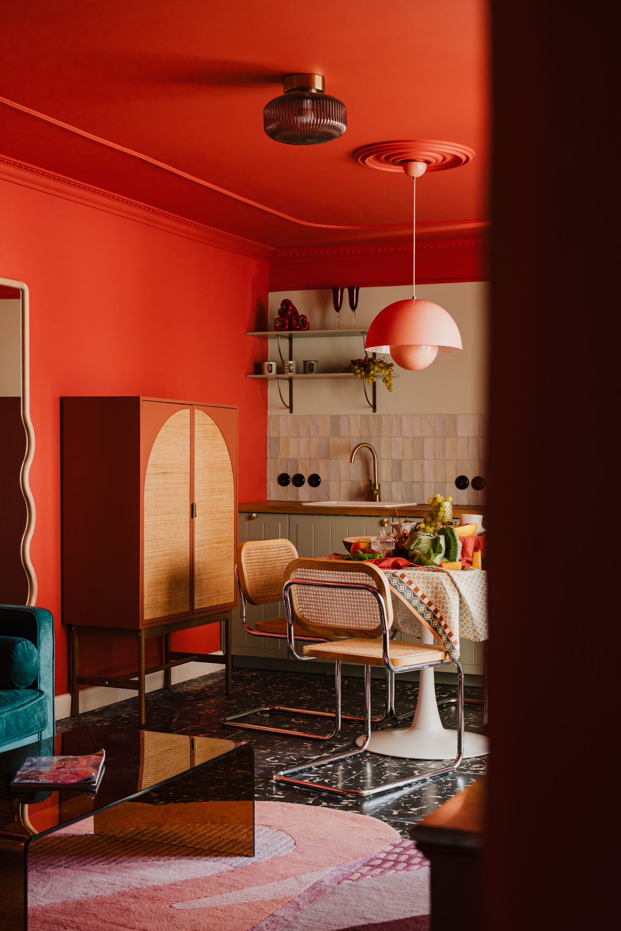 ZASOBY STUDIO — Spanish symphony in color